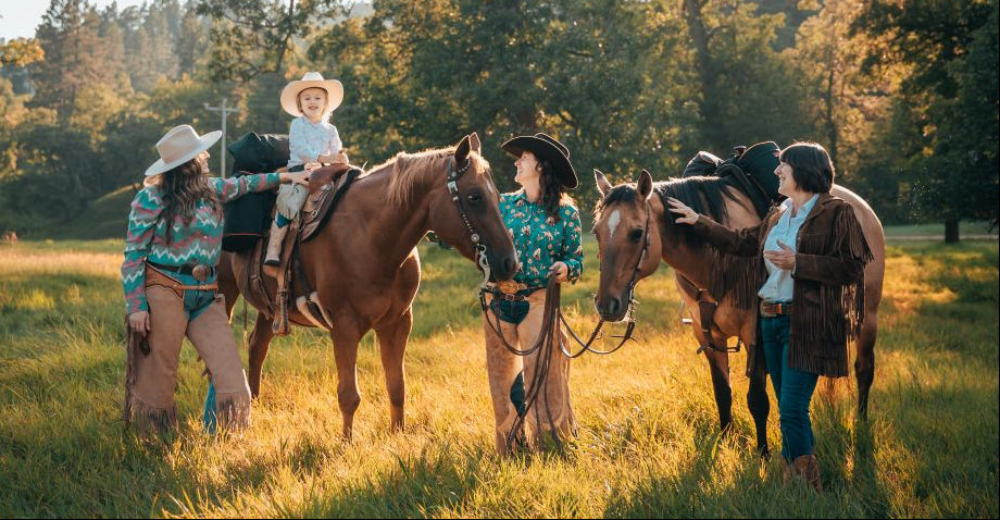 Saddlebags, Packing Equipment, Tack and Equine Gear | TrailMax ...